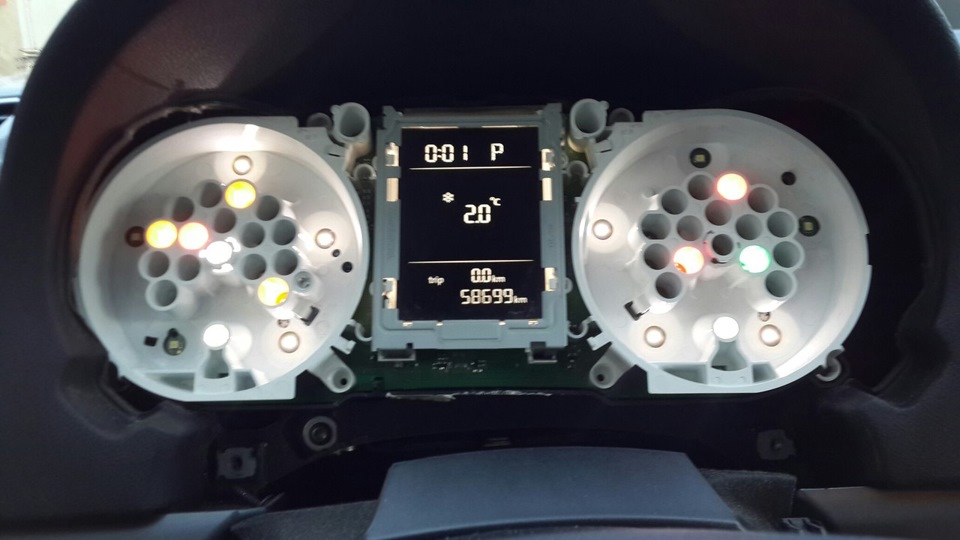 Лечим неисправную smd led подсветку приборной панели Шкода Ети ...