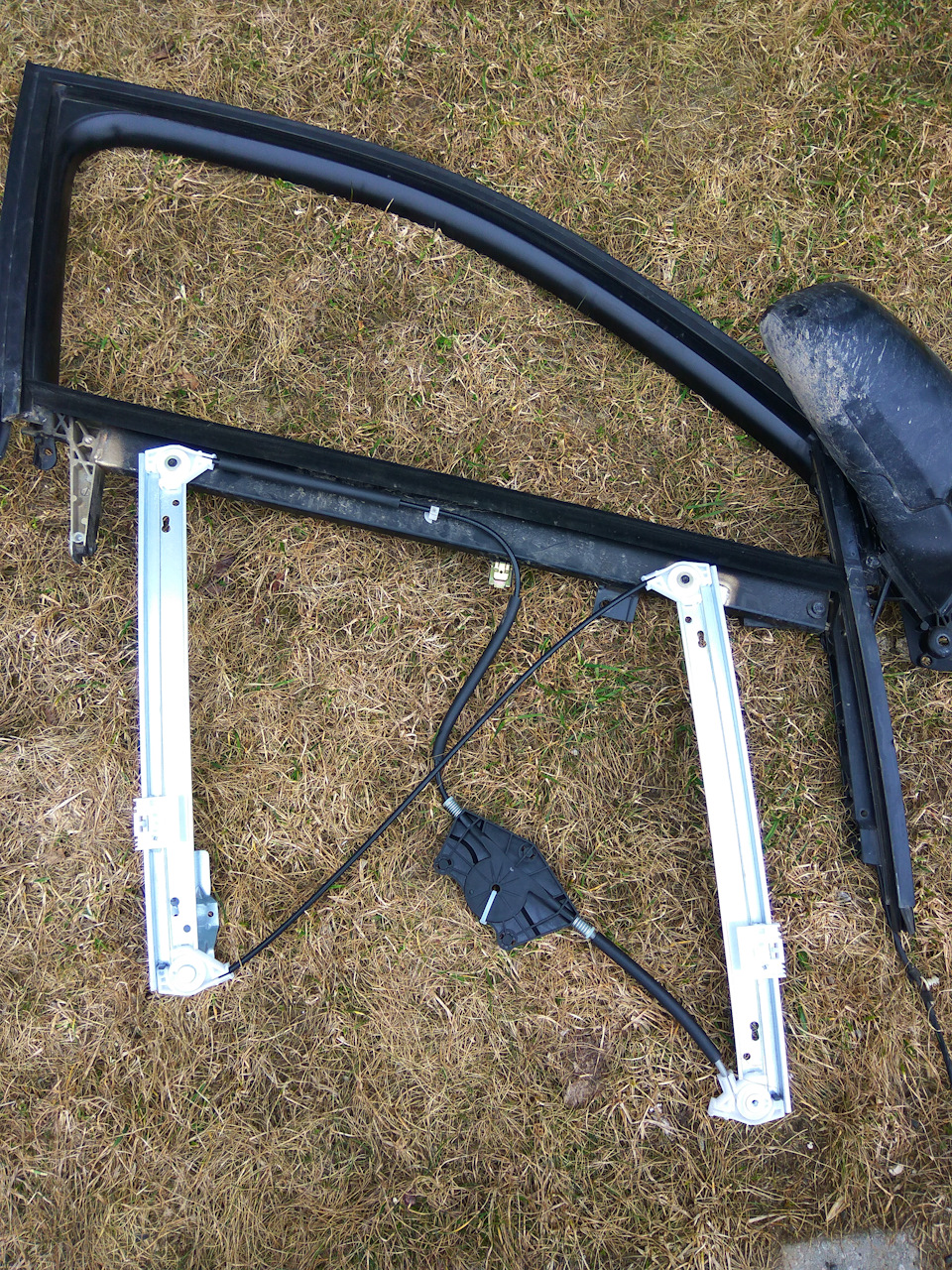 Замена стеклоподъёмника передней правой двери. (8E0 837 462 B) — Audi ...