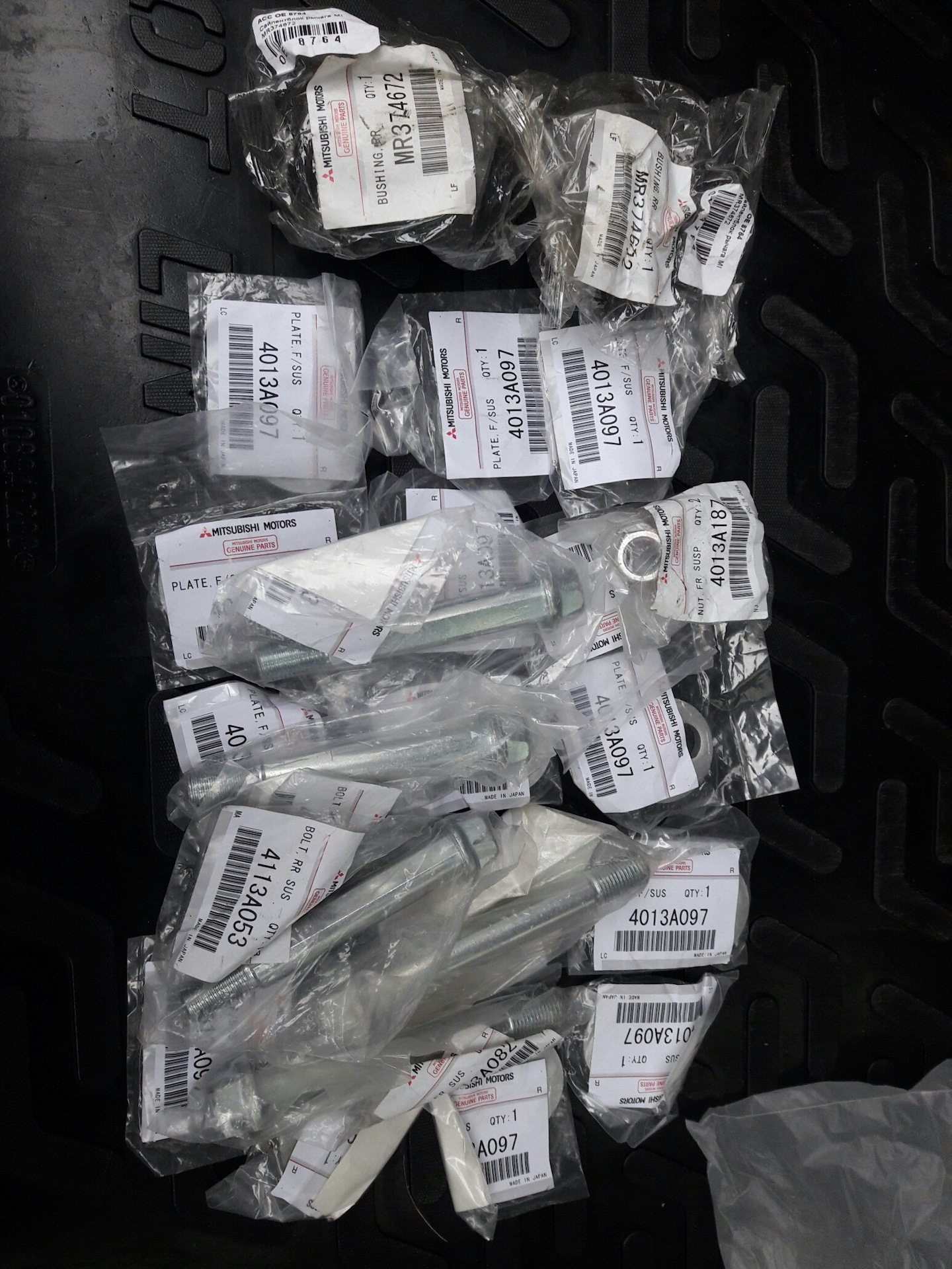 Подготовка к замене развальных болто! — Mitsubishi Pajero (4G), 3 л ...