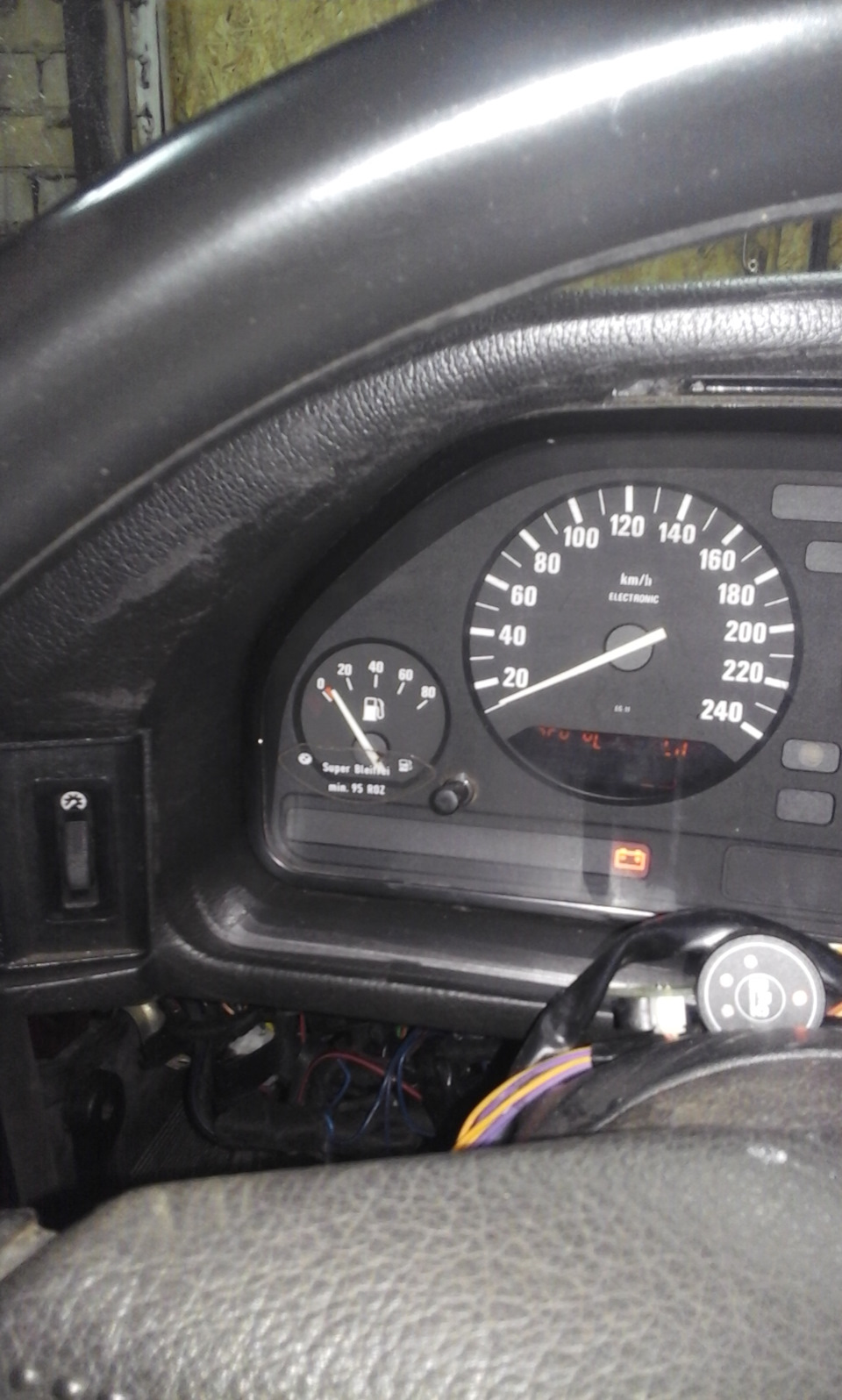 Вопрос к знатокам. Указатель уровня топлива. — BMW 5 series (E34), 2 л ...