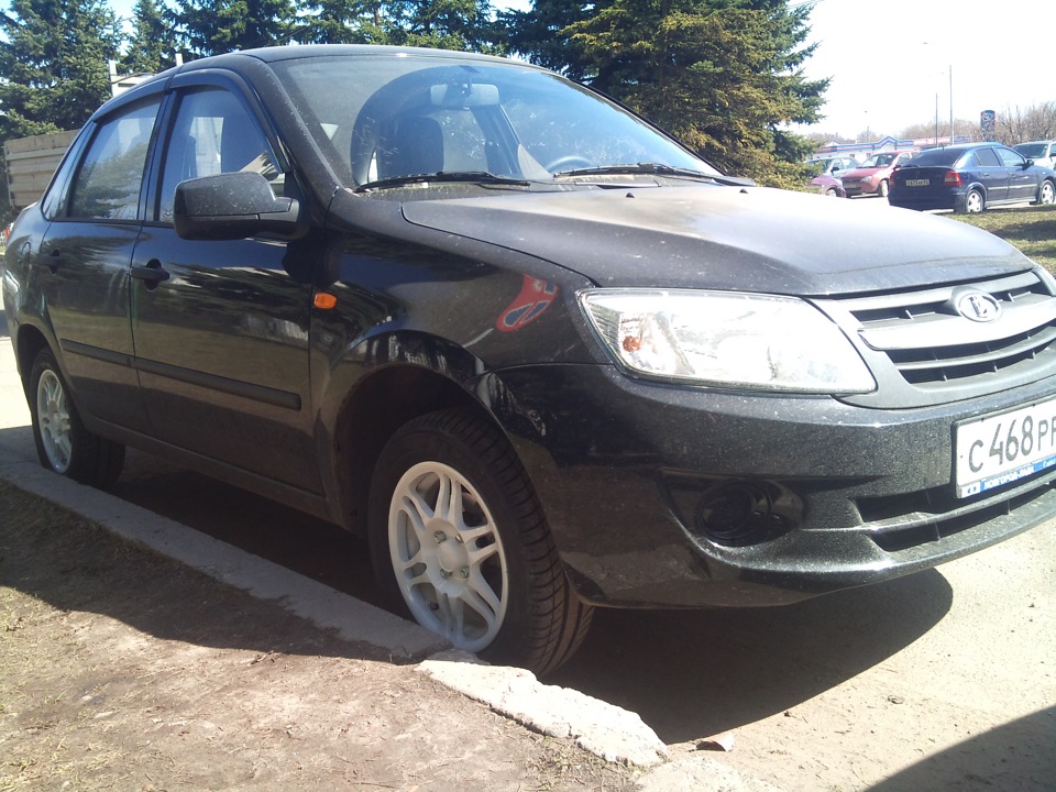 Летняя резина, диски, модинги и ветровики. — Lada Гранта, 1,6 л, 2012 ...