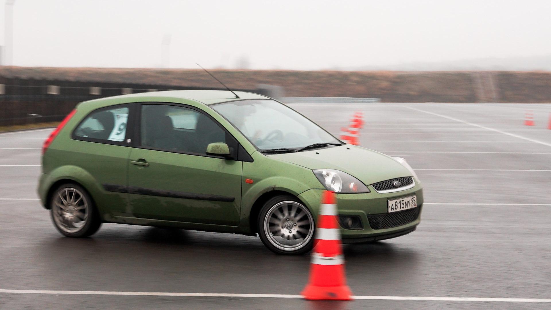 Ford Fiesta (Mk V) 1.6 бензиновый 2007 | 3D Ghia на DRIVE2