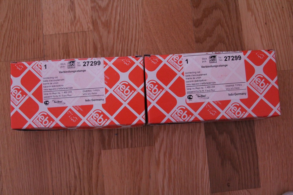 Стойки заднего стабилизатора — Ford Focus Hatchback II, 1,8 л, 2008 ...