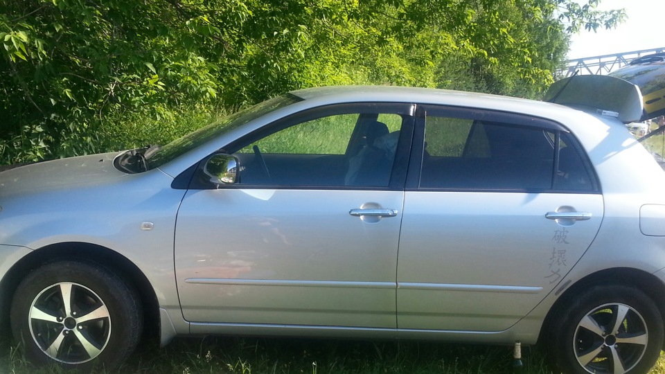 Toyota Corolla RunX 1.8 бензиновый 2002 | на DRIVE2