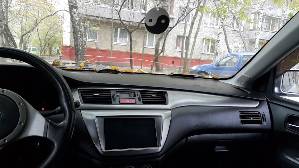 замена треснутого лобового на треснутое лобовое — Mitsubishi Lancer IX ...