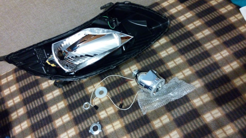 Биксеноновые линзы (установка) часть 2 — KIA Rio (3G), 1,6 л, 2013 года ...