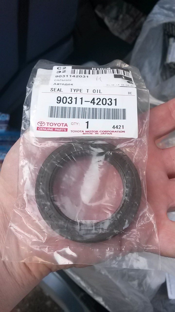 Прокладка клапанной крышки + сальники — Toyota Dyna, 2,8 л, 1997 года ...