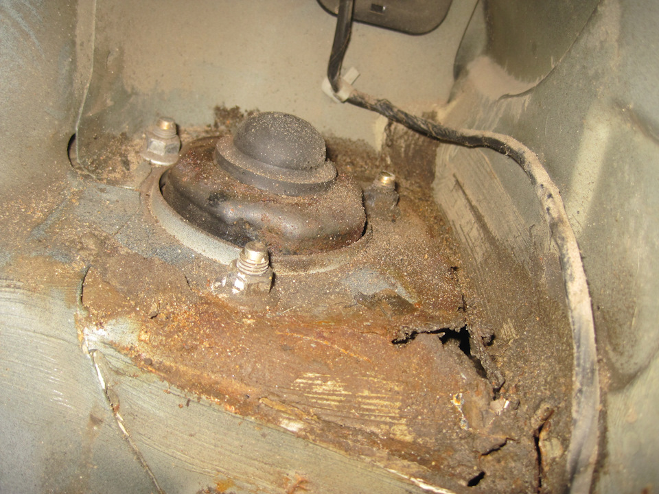 задние стаканы — Daewoo Leganza, 2 л, 1999 года | кузовной ремонт | DRIVE2