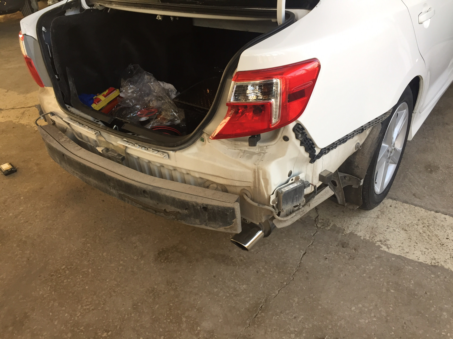 Датчики мертвых зон — Toyota Camry (XV50), 2,5 л, 2013 года | поломка ...