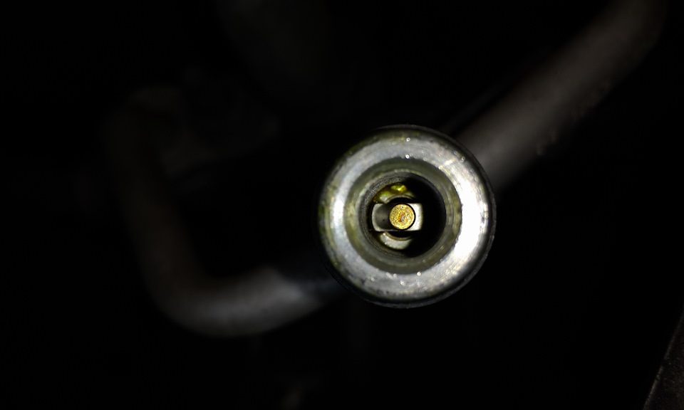 Клапан системы кондиционирования — Cadillac BLS, 2 л, 2008 года ...