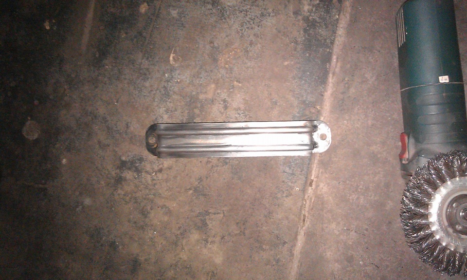 Реставрация крепления новенького АКБ. — Daewoo Lanos, 1,5 л, 2006 года ...