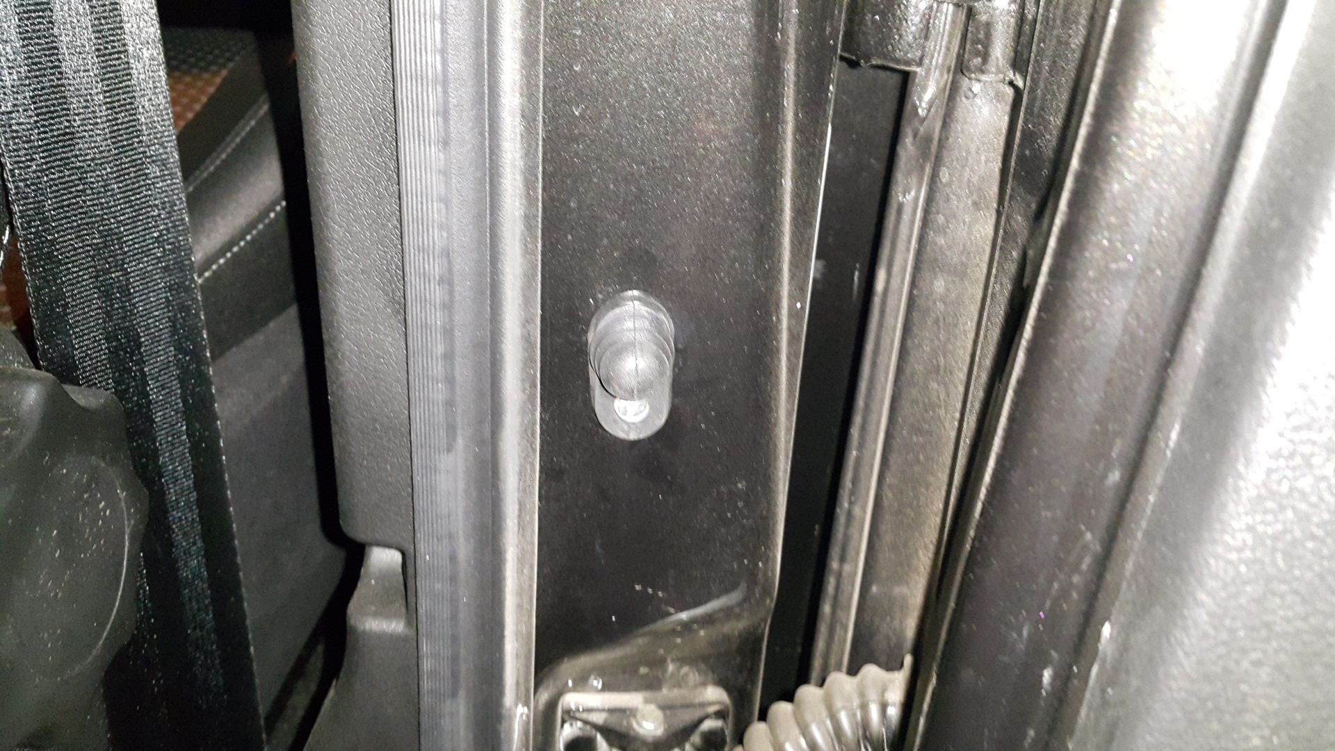 Концевики дверей. — УАЗ Patriot, 2,7 л, 2015 года | тюнинг | DRIVE2