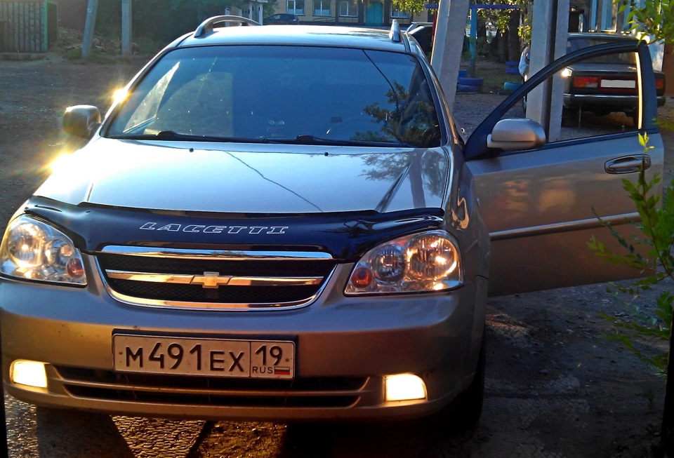 Поставил дефлектор — Chevrolet Lacetti 5D, 1,6 л, 2008 года ...