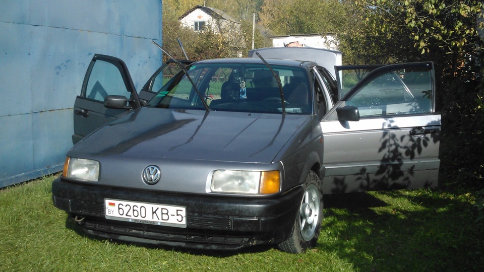 Volkswagen Passat B3 1.9 бензиновый 1990 | CL на DRIVE2