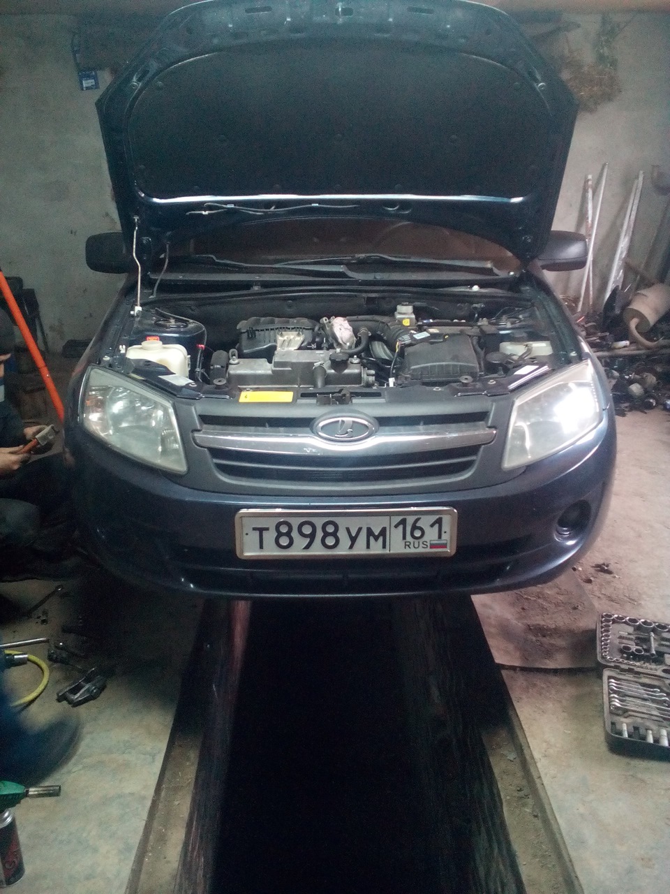Ставим новые пружины (-5) — Lada Гранта (1G), 1,6 л, 2012 года ...