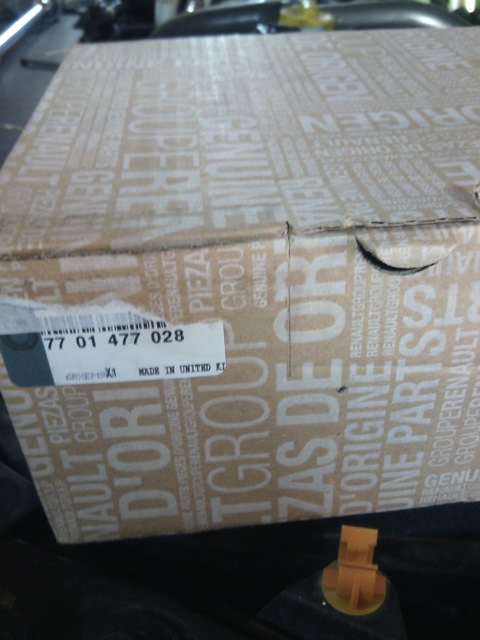 7701477028 Комп ремня грм (зубч)+ролик натяж 1шт RENAULT | Запчасти на ...