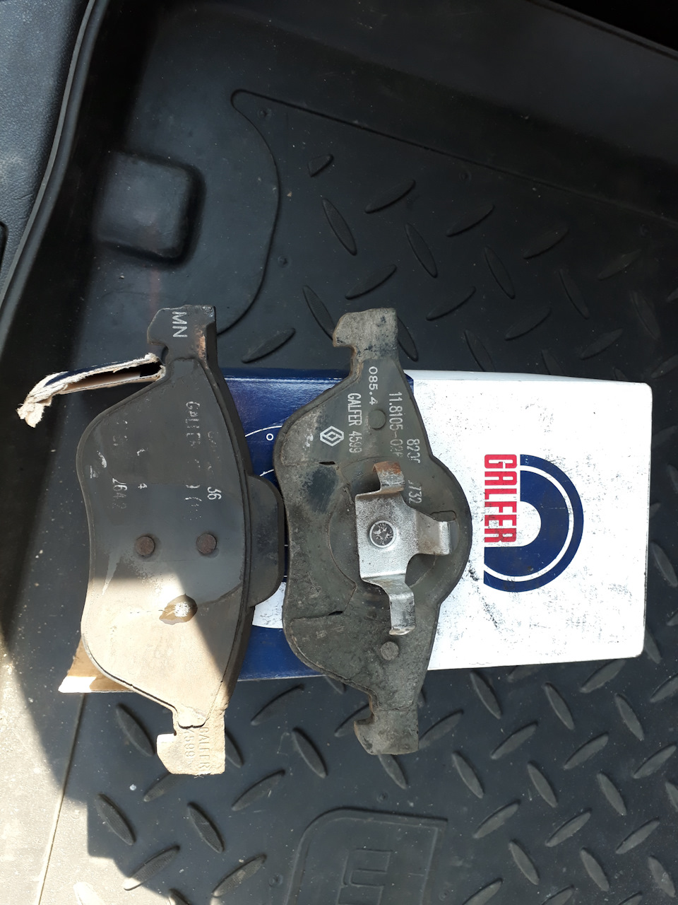 410600012R Колодки тормозные передние Laguna III RENAULT | Запчасти на ...