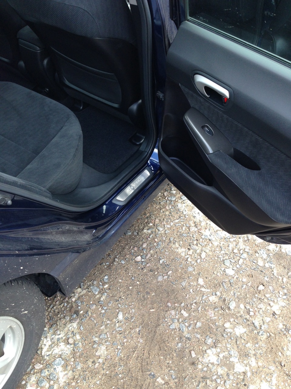 Накладки на пороги. — Honda Civic Hybrid (2G), 1,3 л, 2009 года ...