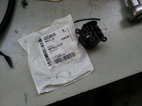 487502F010 контактная группа NISSAN ALMERA (01-05), MICRA (02-10 ...