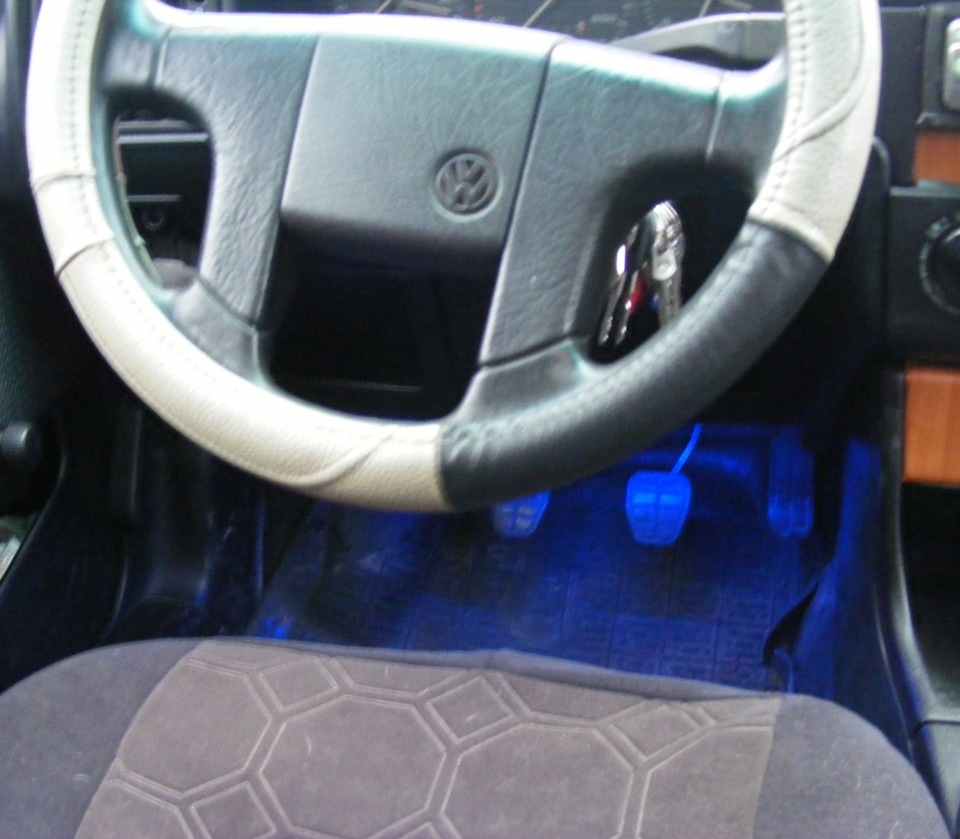 Подсветка салона — Volkswagen Passat Variant (B3), 1,9 л, 1992 года ...