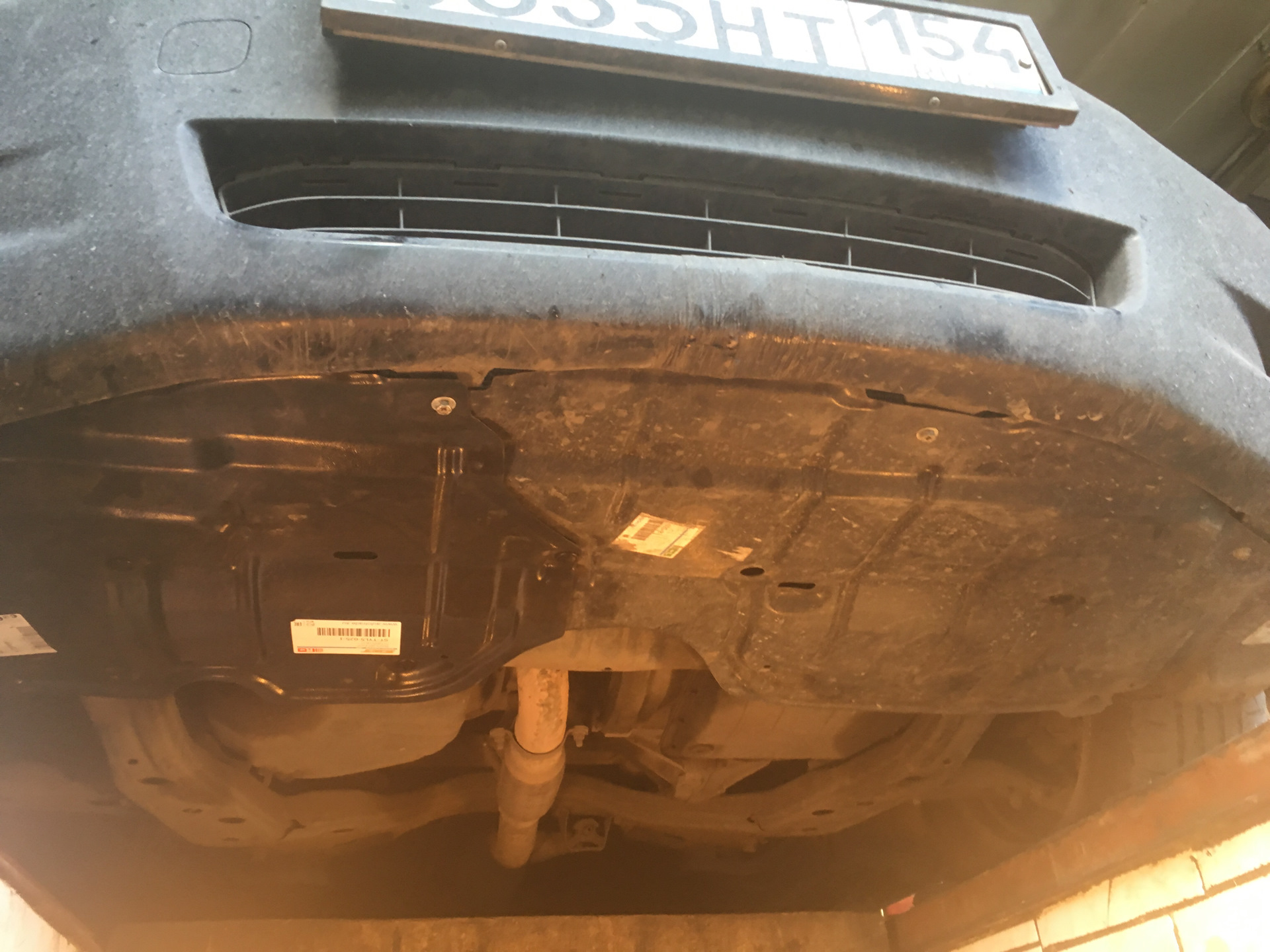 Нижний пыльник подкапотного пространства SAT — Toyota Camry (XV40), 2,4 ...