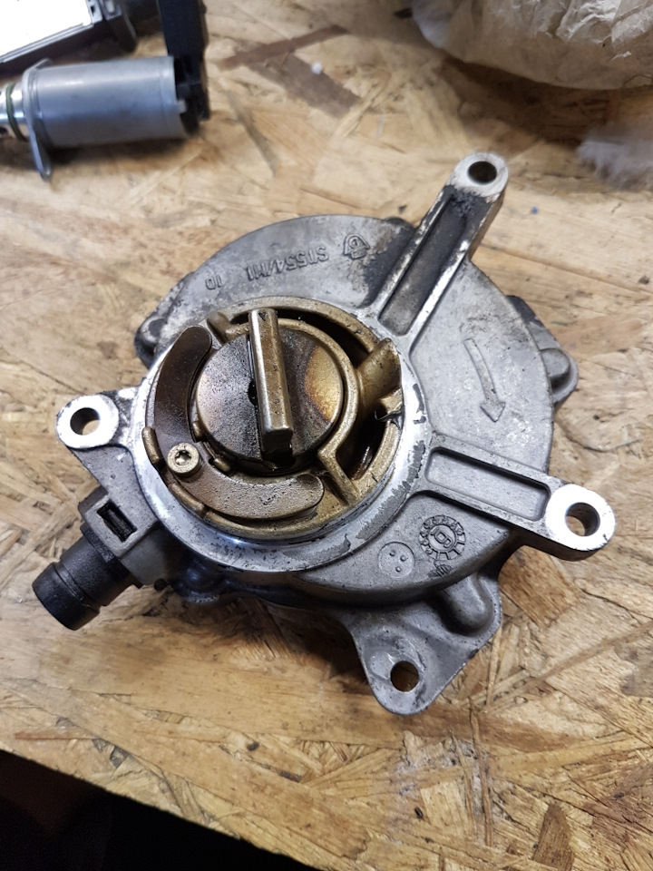 06D145100E Вакуумный насос, тормозная система VAG | Запчасти на DRIVE2