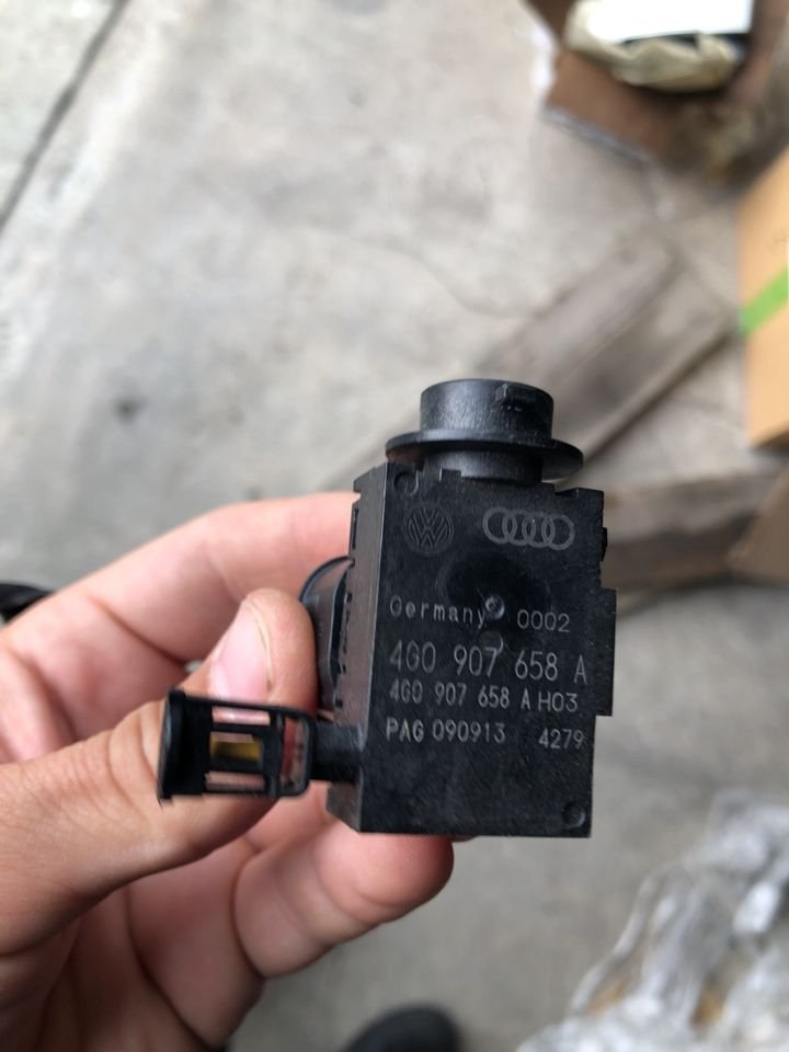 Датчик влажности воздуха AUDI на Audi A4 (B8), Audi A5 (1G), Audi A6 ...