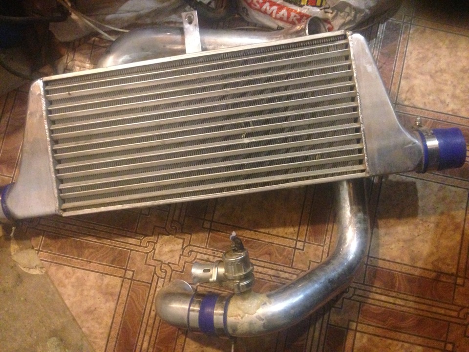 Интеркулер Apexi + Blow-off Blitz — Toyota Mark II (90), 2,5 л, 1995 года | тюнинг | DRIVE2