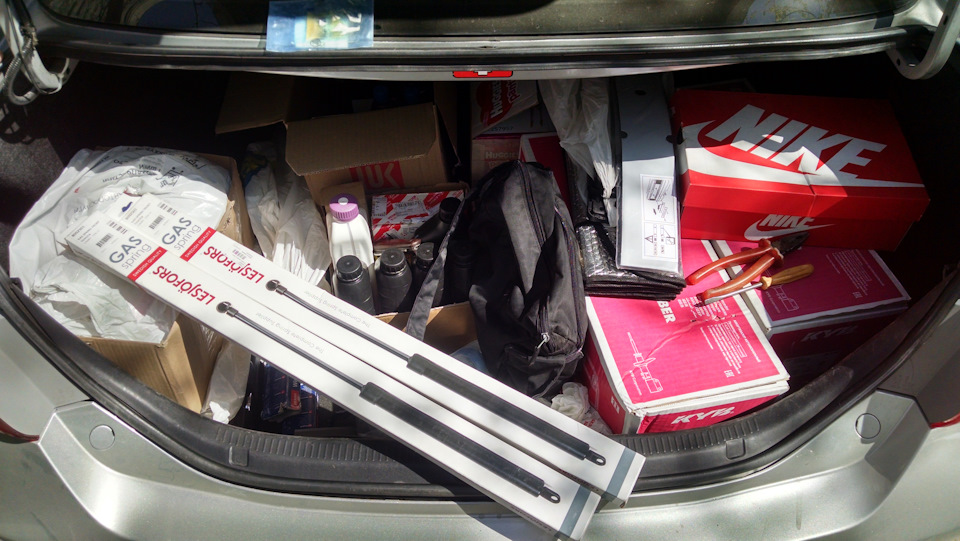 Замена амортизаторов капота и кое-какая мелочевка… — Toyota Camry (XV40 ...