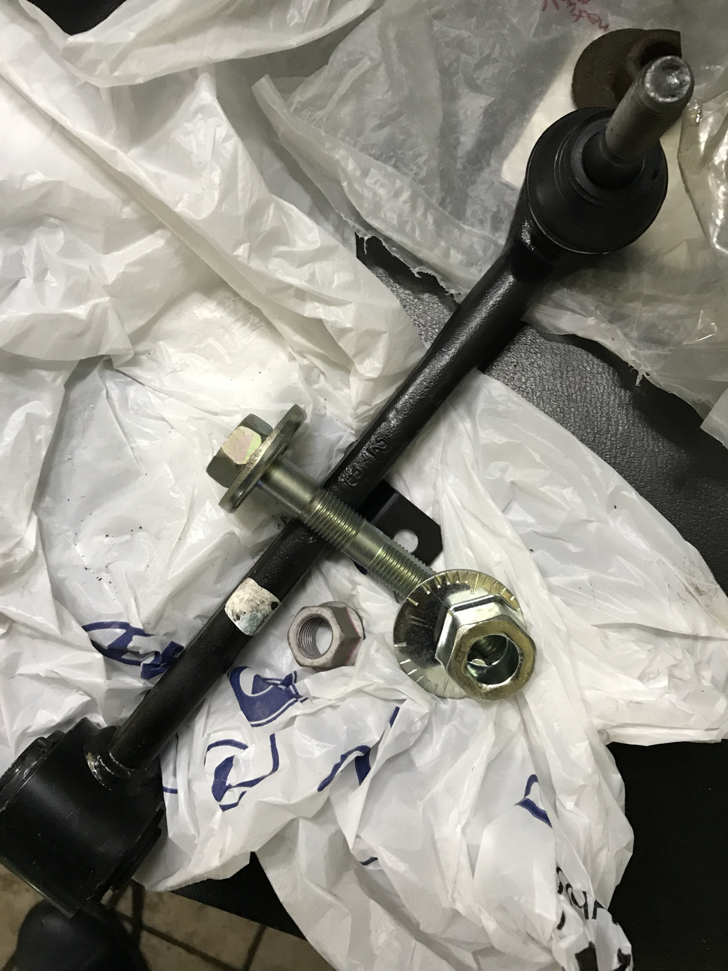 Замена развальных болтов ))) — Lexus IS II, 2,5 л, 2006 года | плановое ...