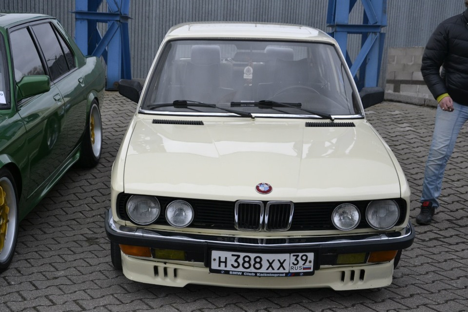 Закрытие сезона 2014. BMW-CLUB Kaliningrad — BMW 5 series (E28), 4 л ...