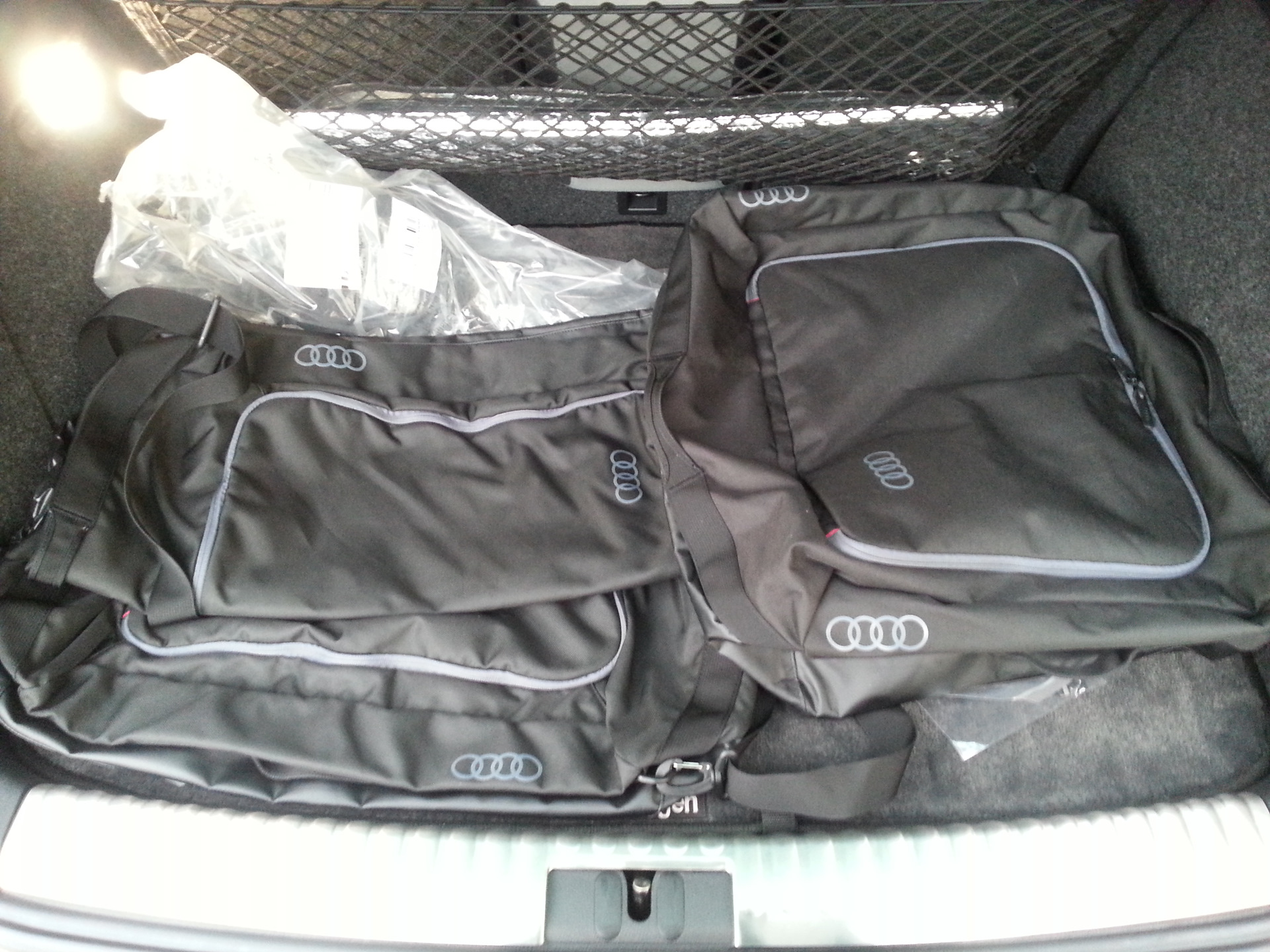 Багажные сумки Audi для бокса Audi — Volkswagen Tiguan (1G), 1,4 л ...