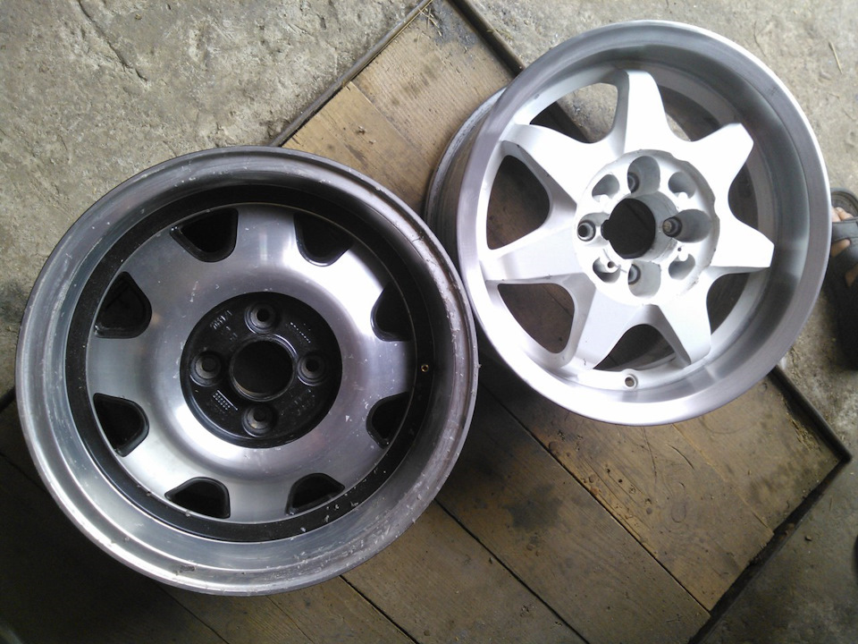 Диски MOMO Quasar — Volkswagen Golf GTI Mk2, 1,8 л, 1988 года ...