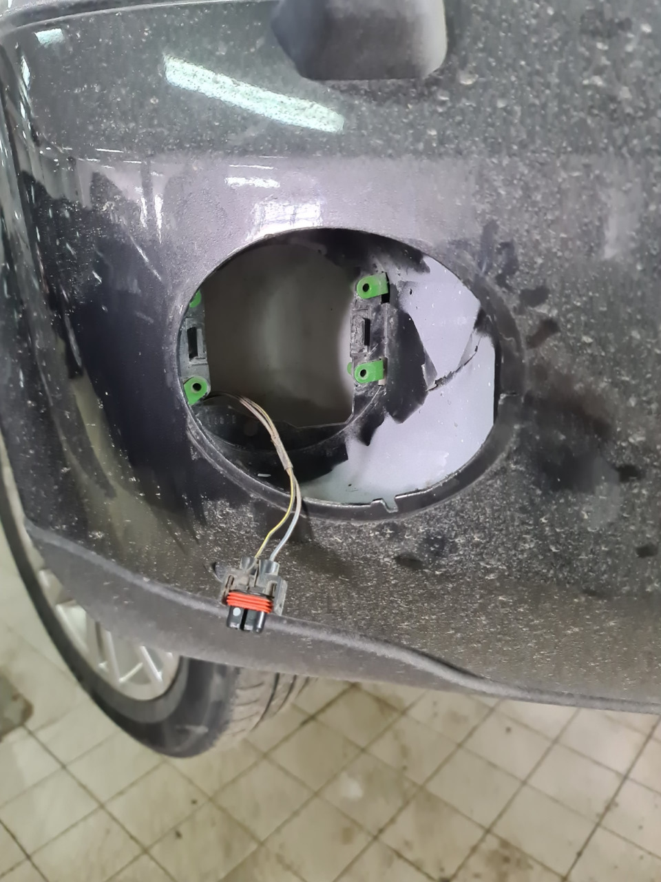 замена лампочки птф. передняя правая — Land Rover Freelander 2 (L359 ...