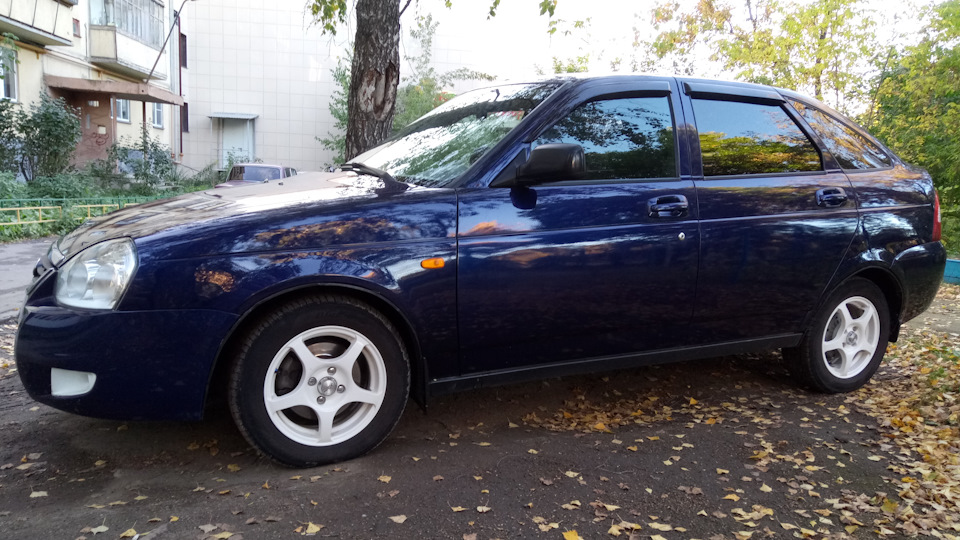 Коврики EVA — Lada Приора хэтчбек, 1,6 л, 2011 года | аксессуары | DRIVE2