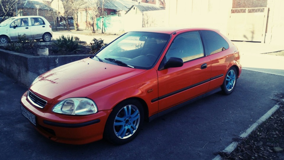 Honda Civic Hatchback (6G) 1.4 бензиновый 1996 | D14A4 на DRIVE2