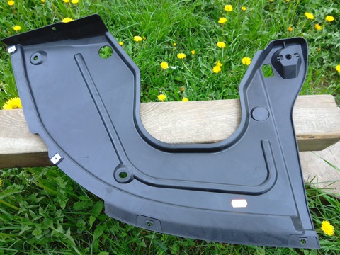 6RA825205D Обшивка днища VAG | Запчасти на DRIVE2