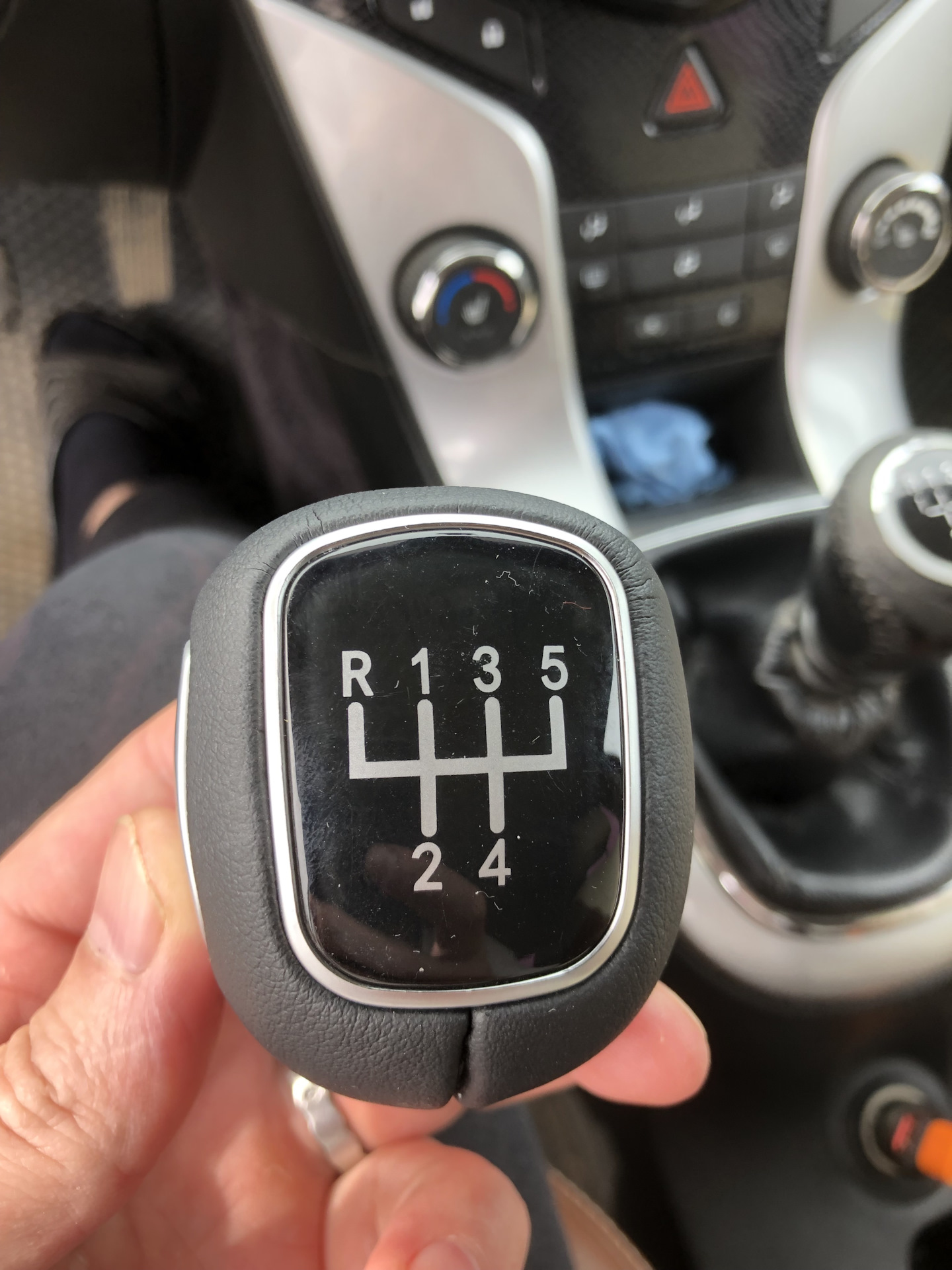 Замена ручки МКПП Шевроле Круз. — Chevrolet Cruze Hatchback, 1,8 л ...