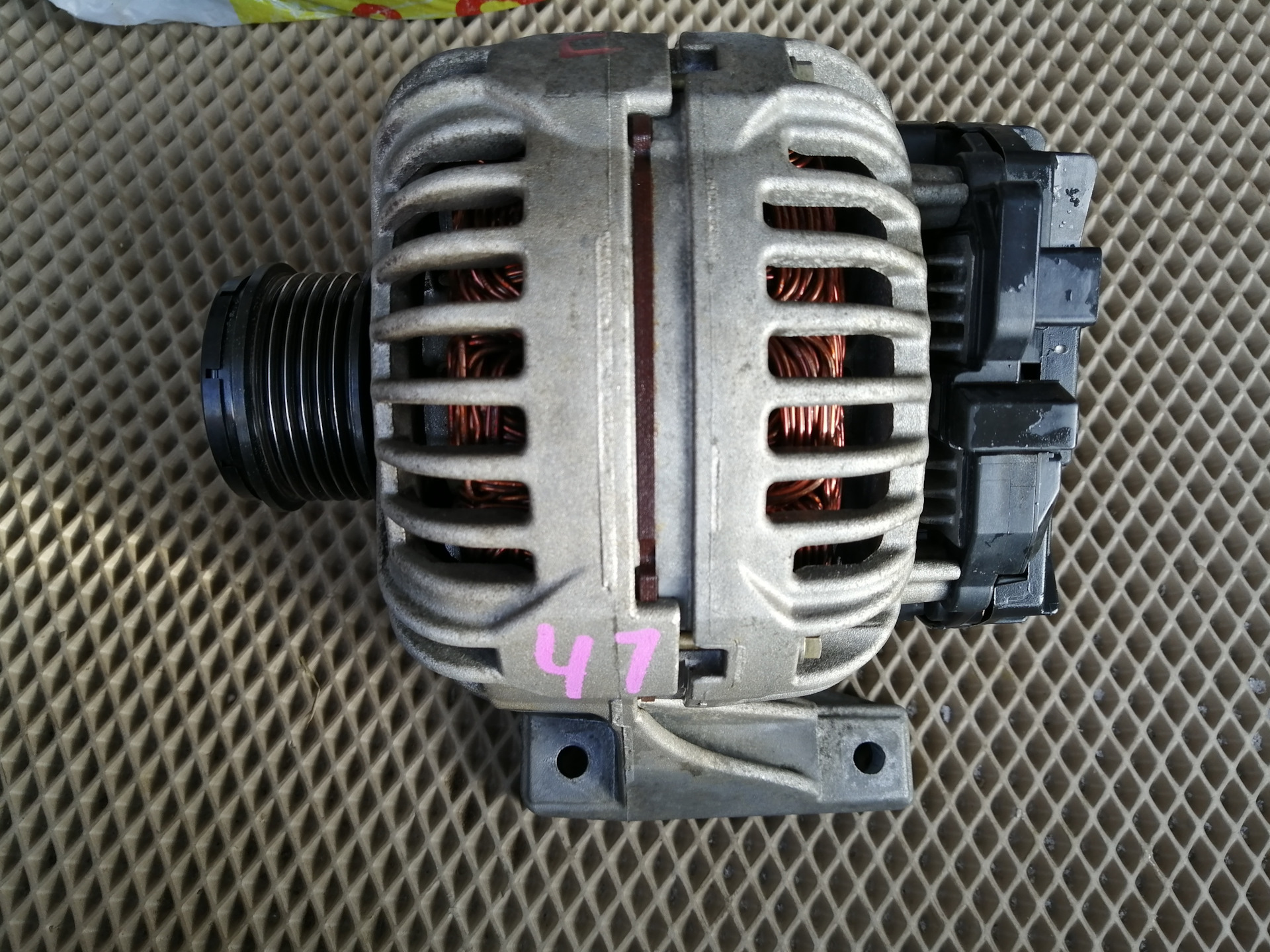 Замена генератора, ремня, роликов — Volvo XC90 (1G), 2,5 л, 2004 года ...