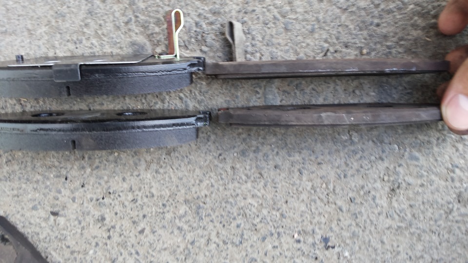 Замена передних колодок — Hyundai Accent (2G), 1,5 л, 2004 года ...