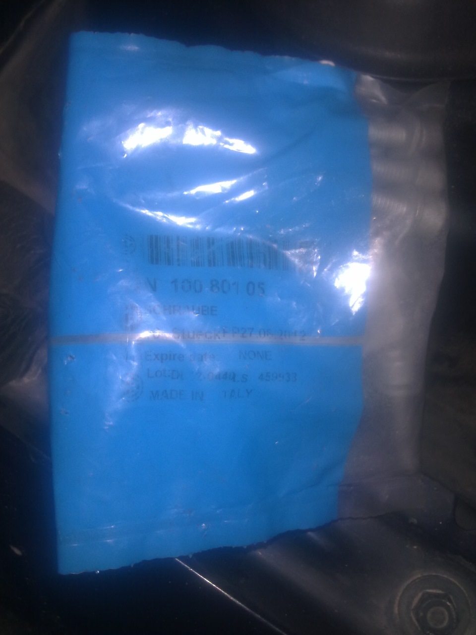 Профилактика клапанных крышек — Audi A6 (C4), 2,6 л, 1994 года | своими ...