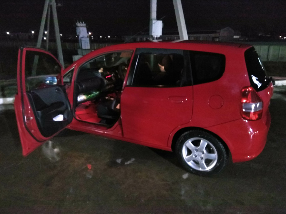 Куплю хонду фит или jazz — Honda Fit (1G), 1,5 л, 2003 года | покупка ...