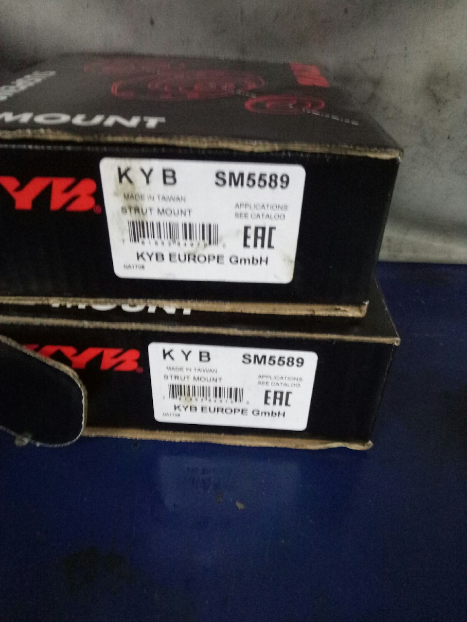 SM5589 Верхняя опора передняя (левая/правая) KYB | Запчасти на DRIVE2