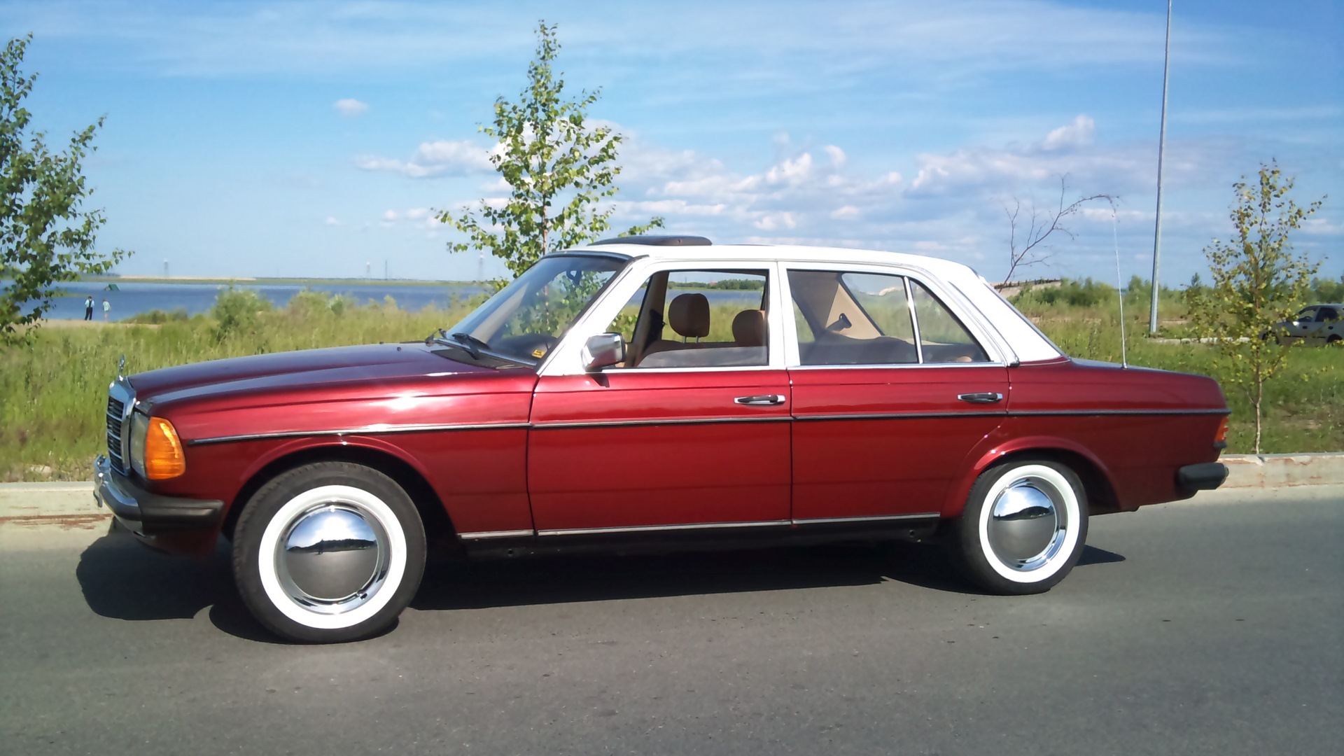 Mercedes-Benz W123 2.0 бензиновый 1983 | Red Arrow на DRIVE2