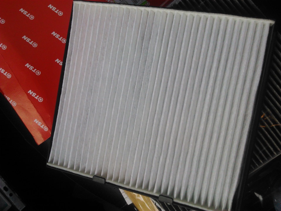 замена салонного фильтра — KIA Rio (3G), 1,6 л, 2014 года | своими ...