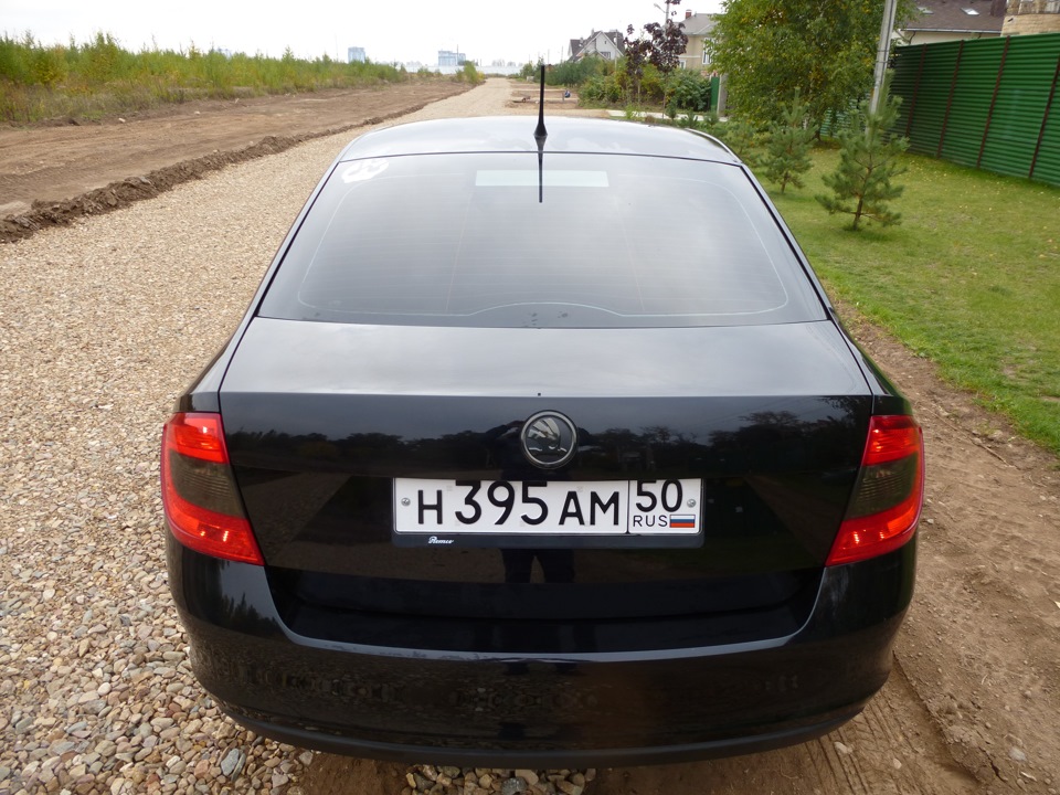 №6 Black Rabbit — Skoda Rapid (1G), 1,6 л, 2014 года | фотография | DRIVE2