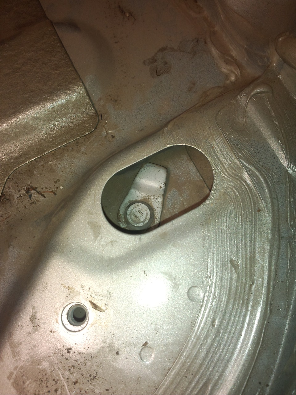 Замена подушек кузова и как я добрался до них! — Mitsubishi Pajero ...