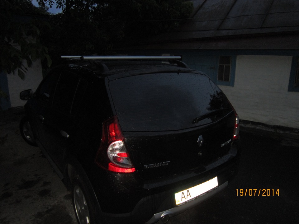 Багажник и бокс — Renault Sandero 1G, 1,6 л, 2012 года | аксессуары | DRIVE2