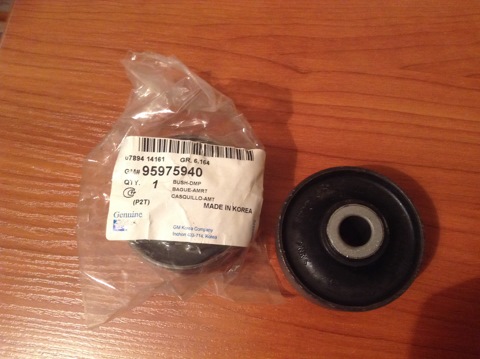 95975940 Сайлентблок переднего рычага задний GM | Запчасти на DRIVE2