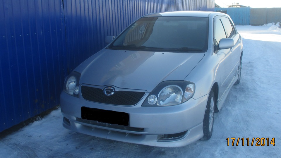 Toyota Corolla RunX 1.5 бензиновый 2001 | светло-серый,1,5 АТ на DRIVE2